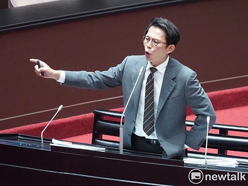 遭爆「收受對價」質詢 黃國昌喊告要求道歉 鏡週刊：他對「這3件事」沒否認 | 政治 | Newtalk新聞